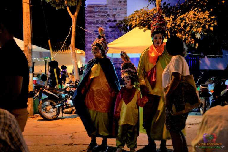 Santa Fe de Antioquia - Travelbookworm